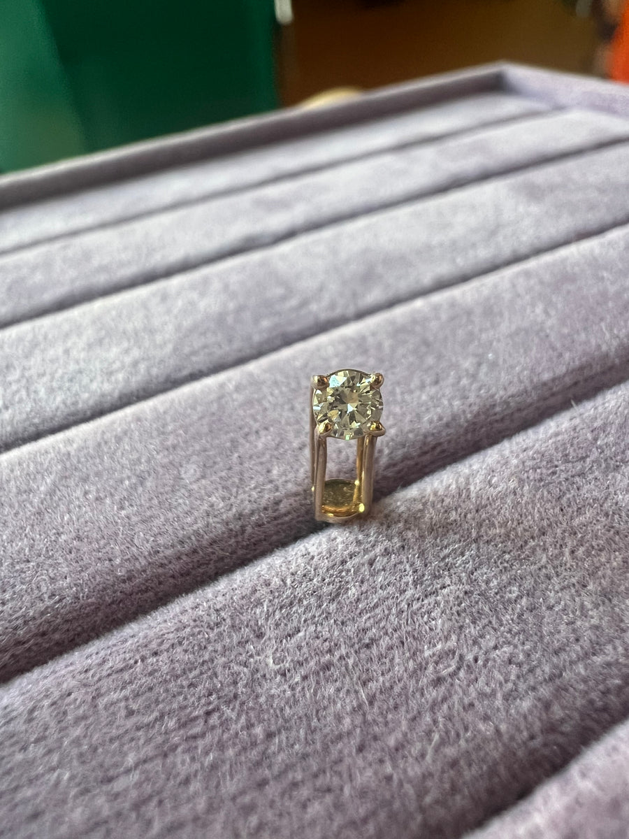 Bent stud diamond pierce – PALA SHOP